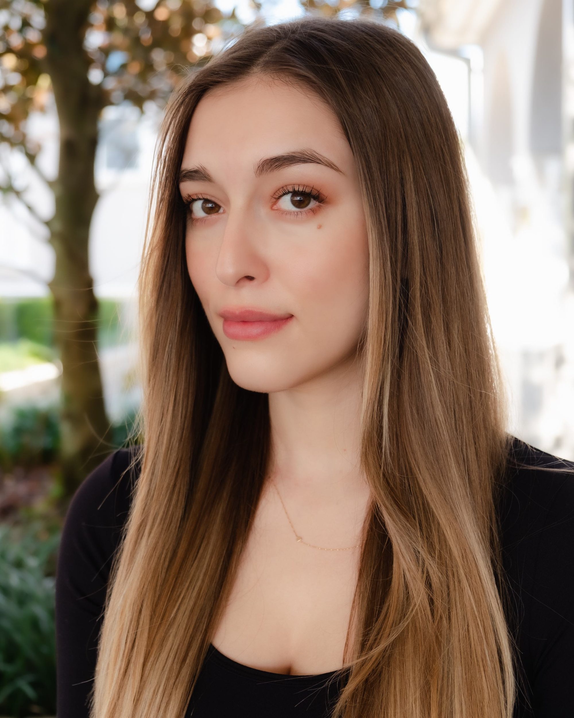 Orlando Trade Show Models and Booth Hostesses - Empyre Talent